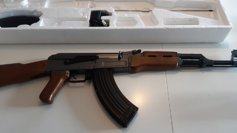 AIRSOFT AK47 KALASHNIKOV