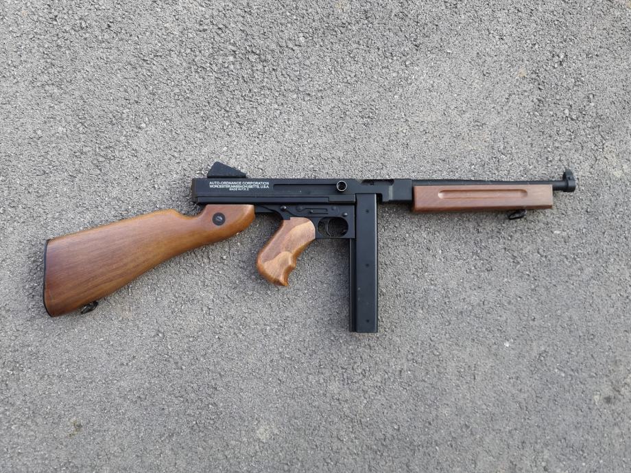 Airsoft M1A1 Thompson
