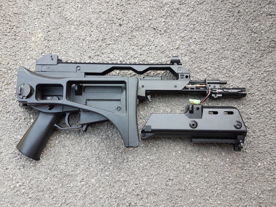 Airsoft puška G36C, Jing Gong (G608) + dodatna oprema