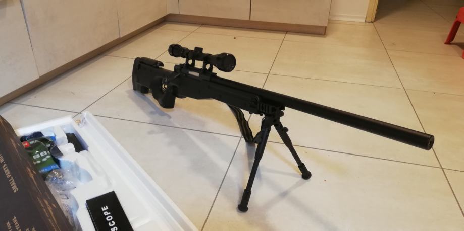 Airsoft puška Well MB-01 z opremo