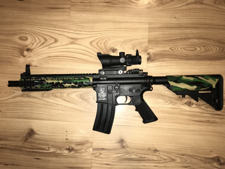 prodam airsoft puško Cold M4A1 Keymod CYB