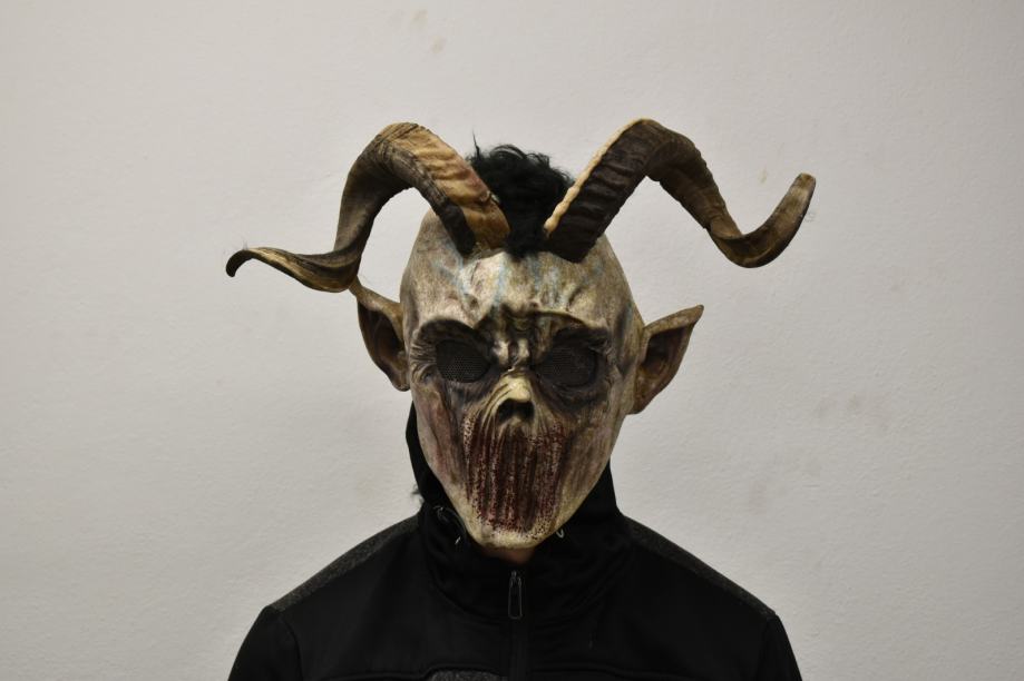 Maska Parkelj Krampus Demonski srhljivec 1