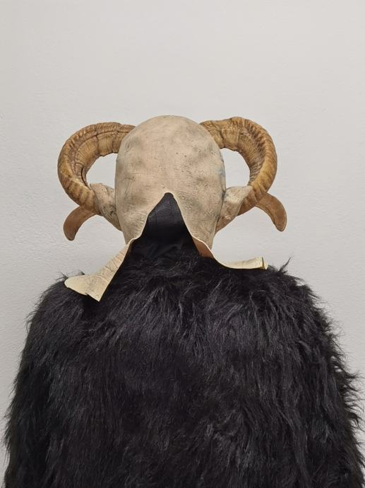 Maska Parkelj Krampus Oven