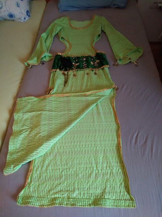 obleka / kostum za orientalski / trebušni ples, št. 38