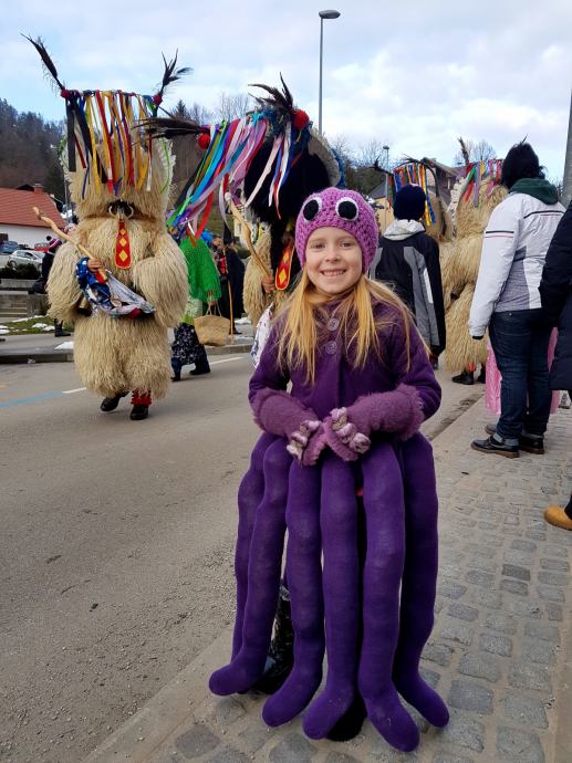 Pustna maska hobotnica za velikost 5 let
