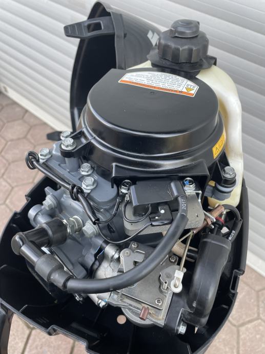 Motor Suzuki DF 2.5