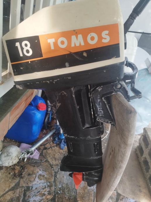Tomos 18