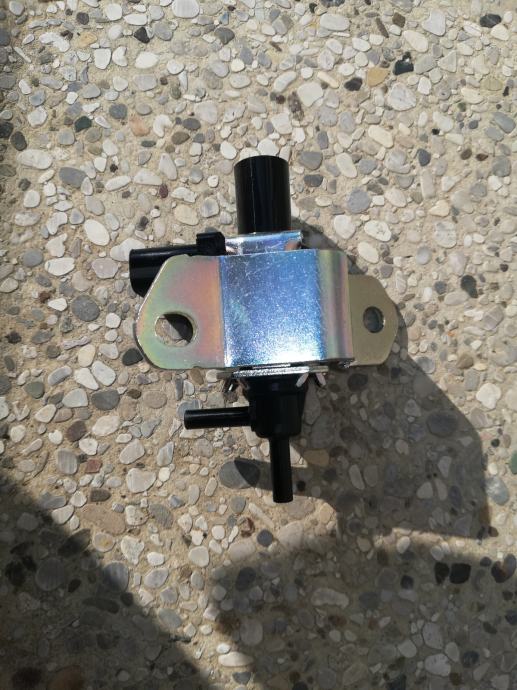 1357314 ford elektromagnetni ventil fiesta mondeo smax...