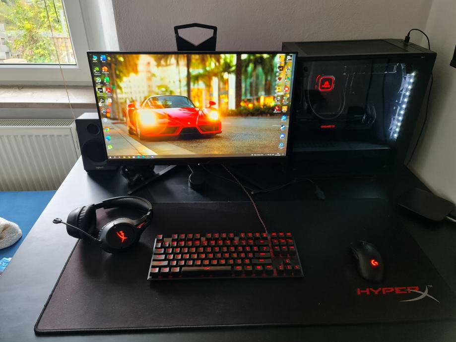 GAMING KOMPLET (pc,monitor,miza,stol in vsa oprema)