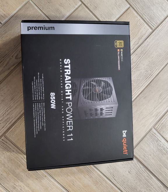 Ohišje midi tower, GeForce GTX 3090 in 850W bequiet napajalnik