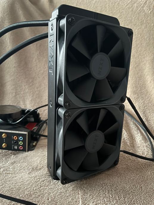 PC računalnik komponente (i5-9600K, 32GB DDR4,SSD M.2, H370-I)Mini-ITX