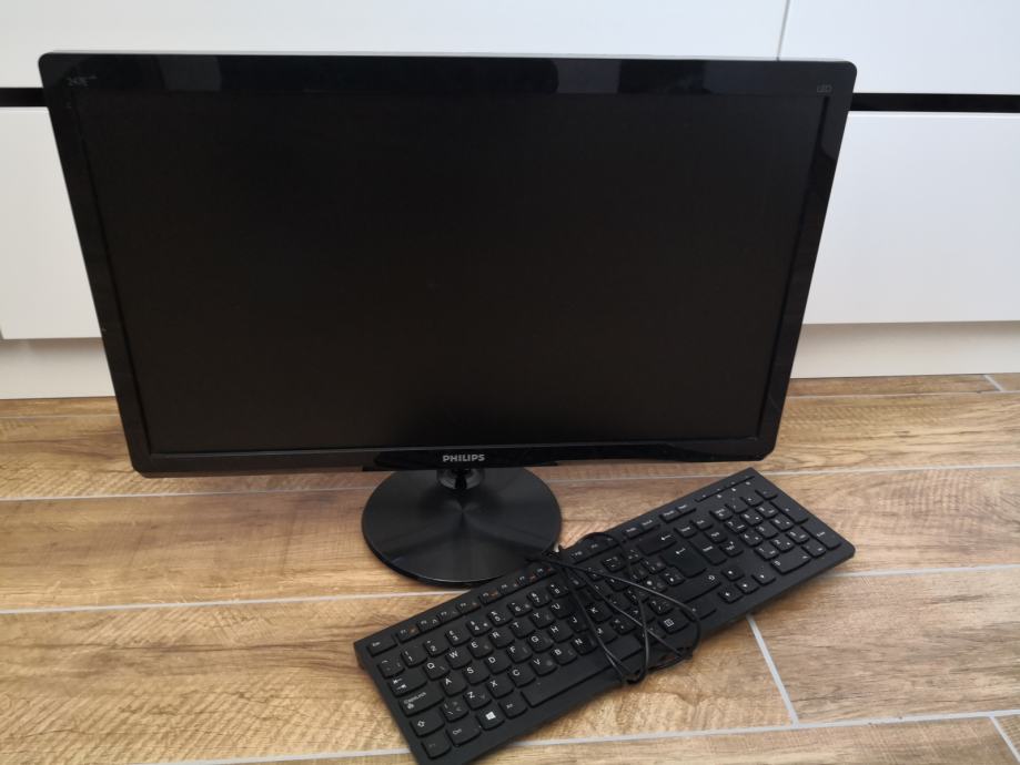 Prodam rač. komplet računalnik HP in monitor Phillips