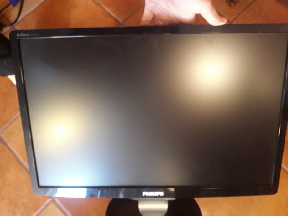 Podarim LCD widescreen monitor 220CW9FW/00 | Philips