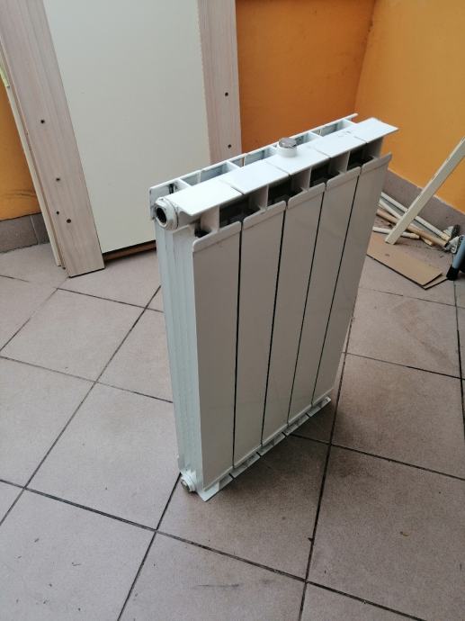 Aluminijasti radiator, 5 členov
