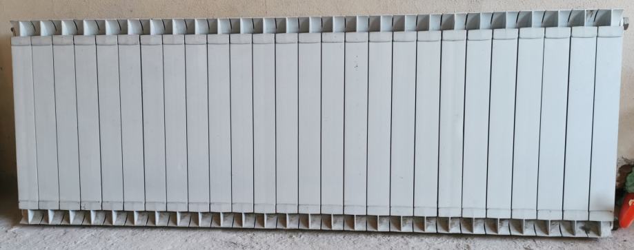 Aklimat radiatorji (6 kosov) z ventili in nosilci