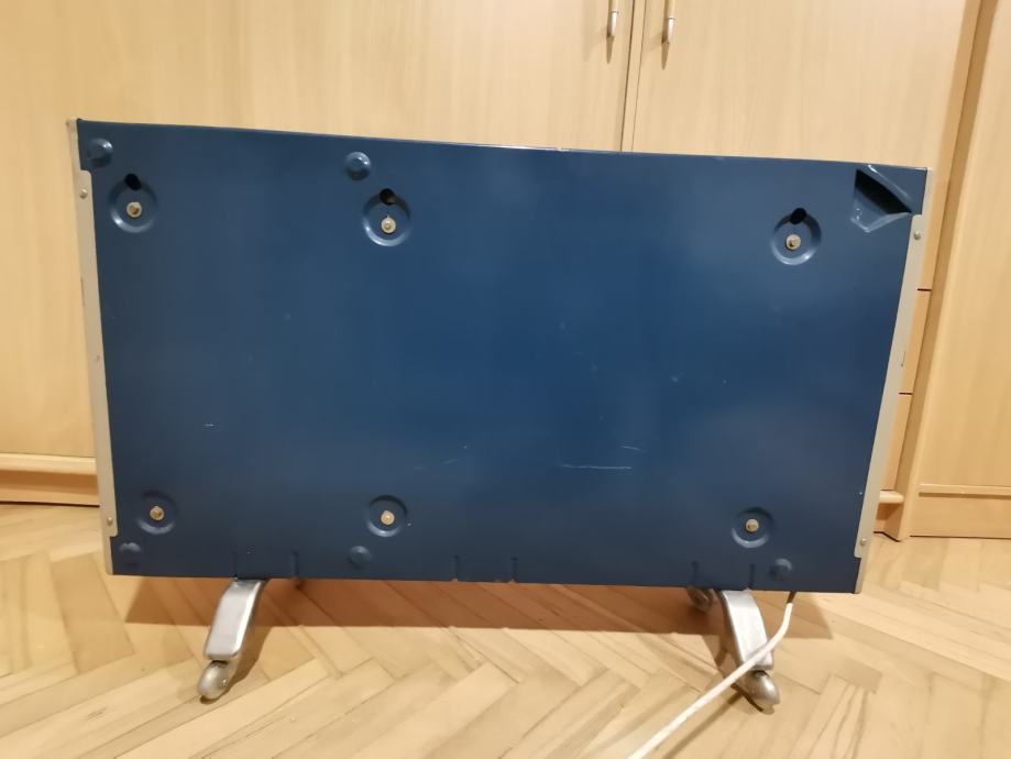 ELEKTRIČNI RADIATOR NA KOLESIH