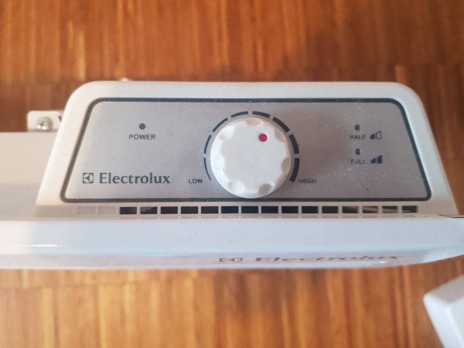 Konvektorski grelnik, električni radiator Electrolux 1500W