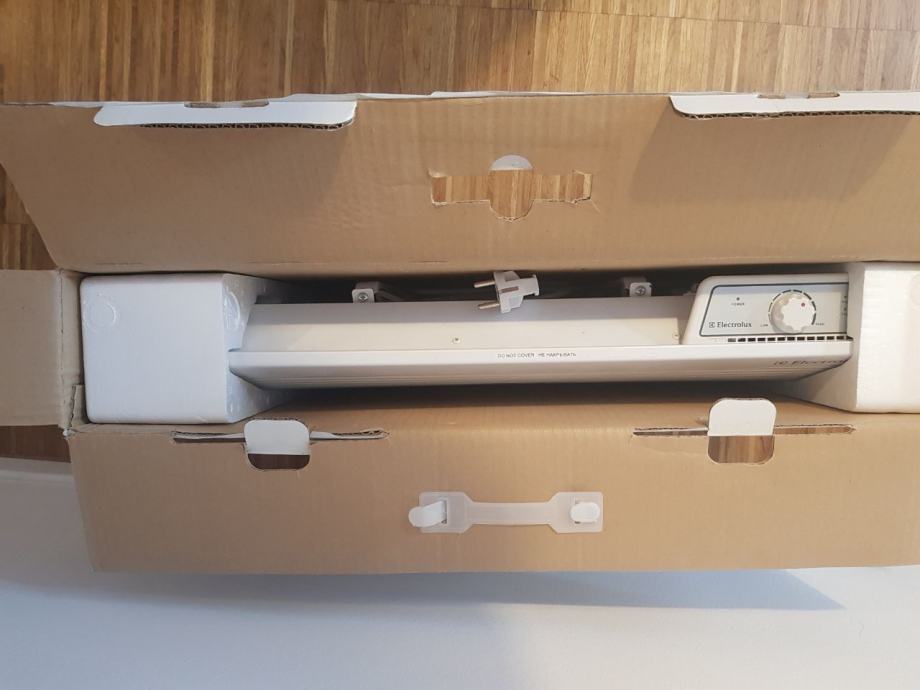 Konvektorski grelnik, električni radiator Electrolux 1500W