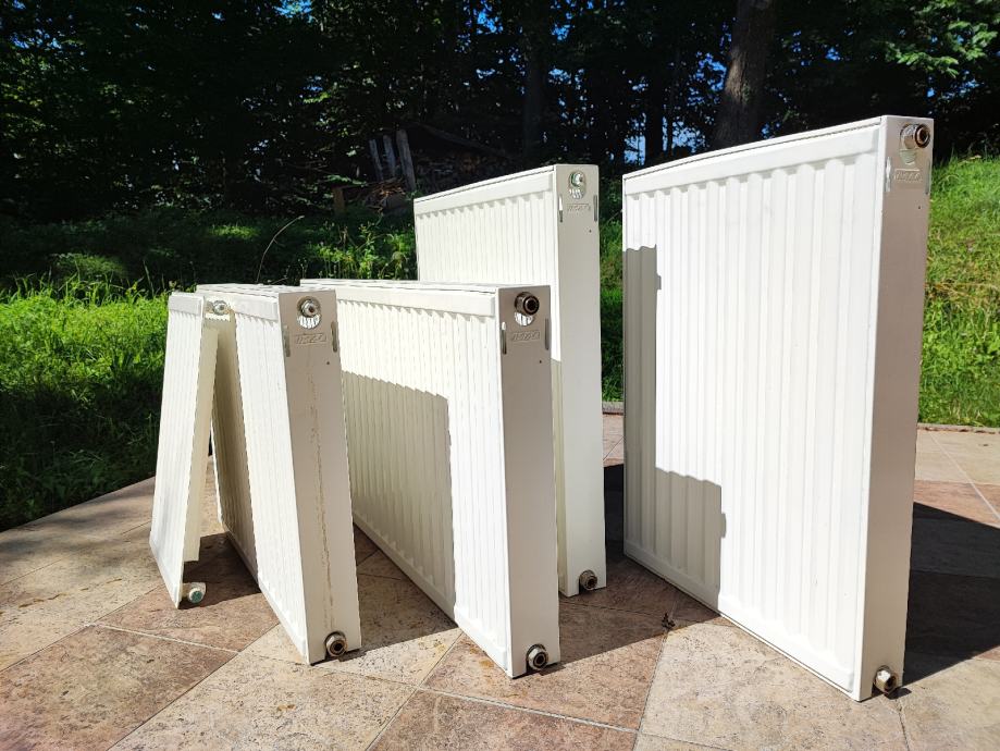 Panelni radiator tip 22 (več dimenzij)