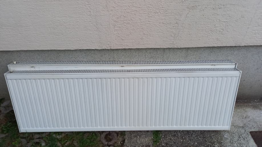 Prodam radiator na centralno ogrevanje: dolžina 200cm x 60cm višina