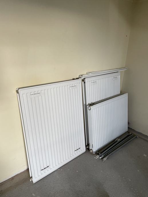 Rabljeni radiatorji dimenzij 900/700 in 600/800