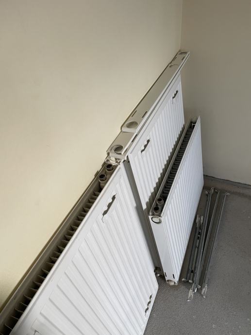 Rabljeni radiatorji dimenzij 900/700 in 600/800