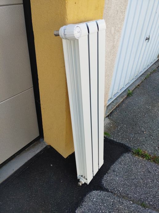 Radiator Aklimat – 3 členi; 24 x 107 cm