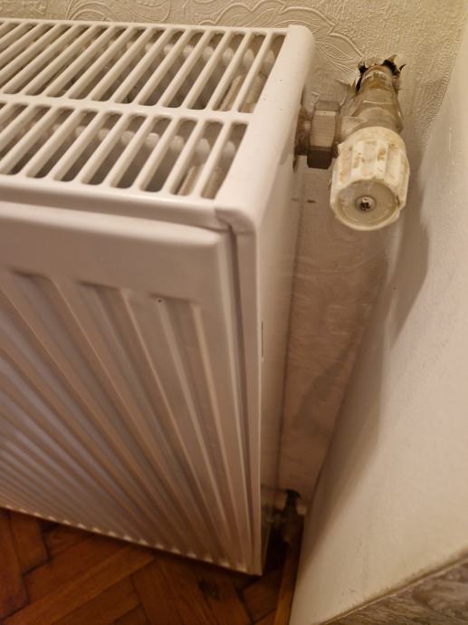 Radiator za centralno ogrevanje 100 x 90 x 15 desni ventil