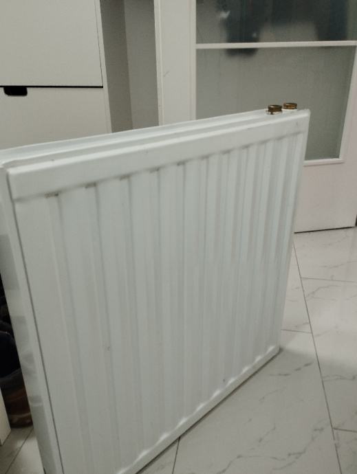 Prodam 6 radiatorjev