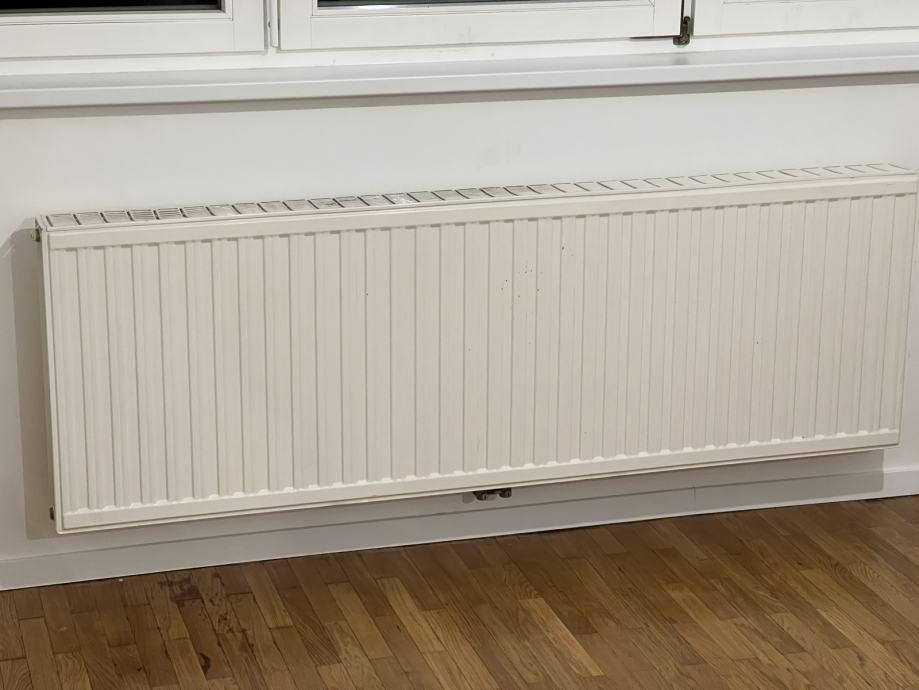 Radiator T6 22VM 600x1800 - sredinski - Maribor center