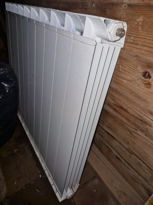 Radiatorji več vrst in dimenzij