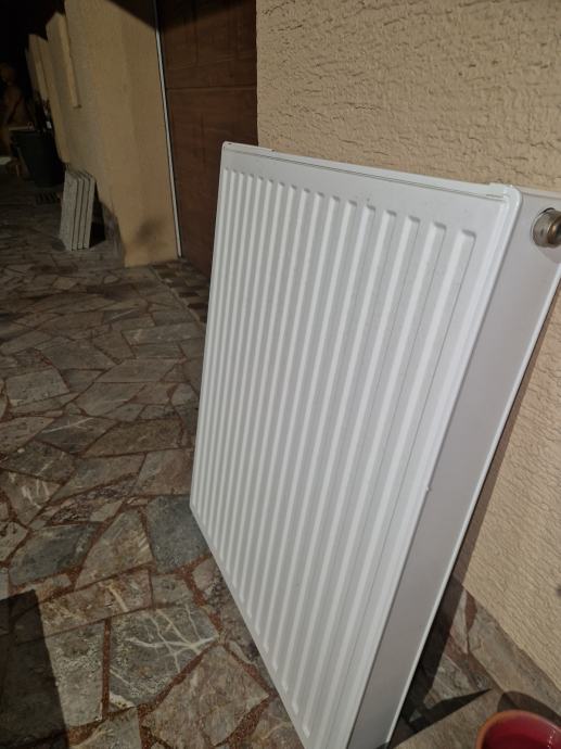 Radiatorji več vrst in dimenzij