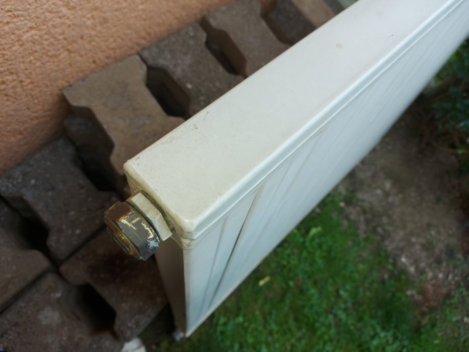 železni radiator 100x5x93cm