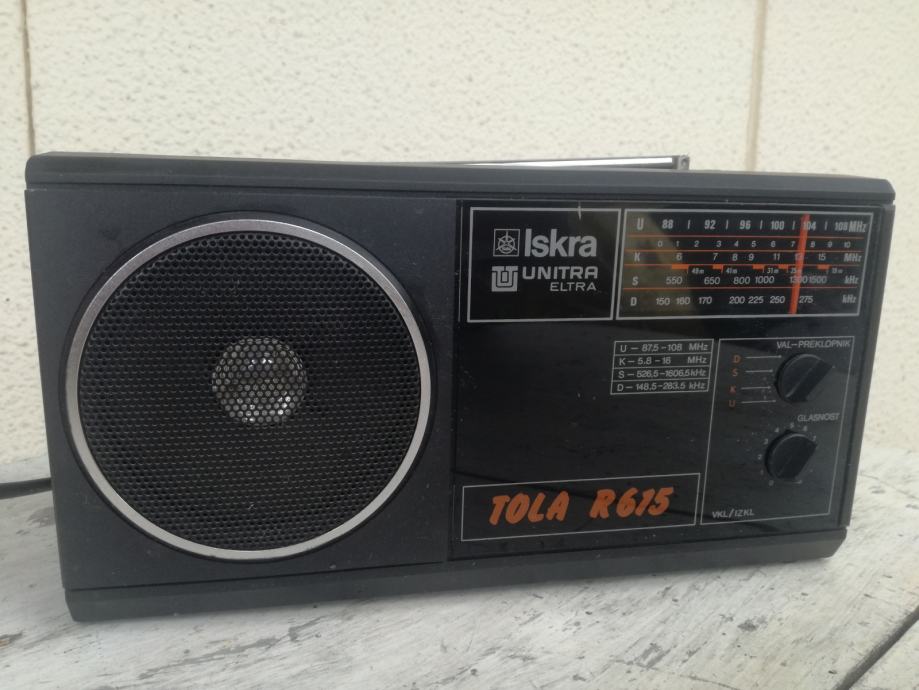 Iskra Tola R615 radio