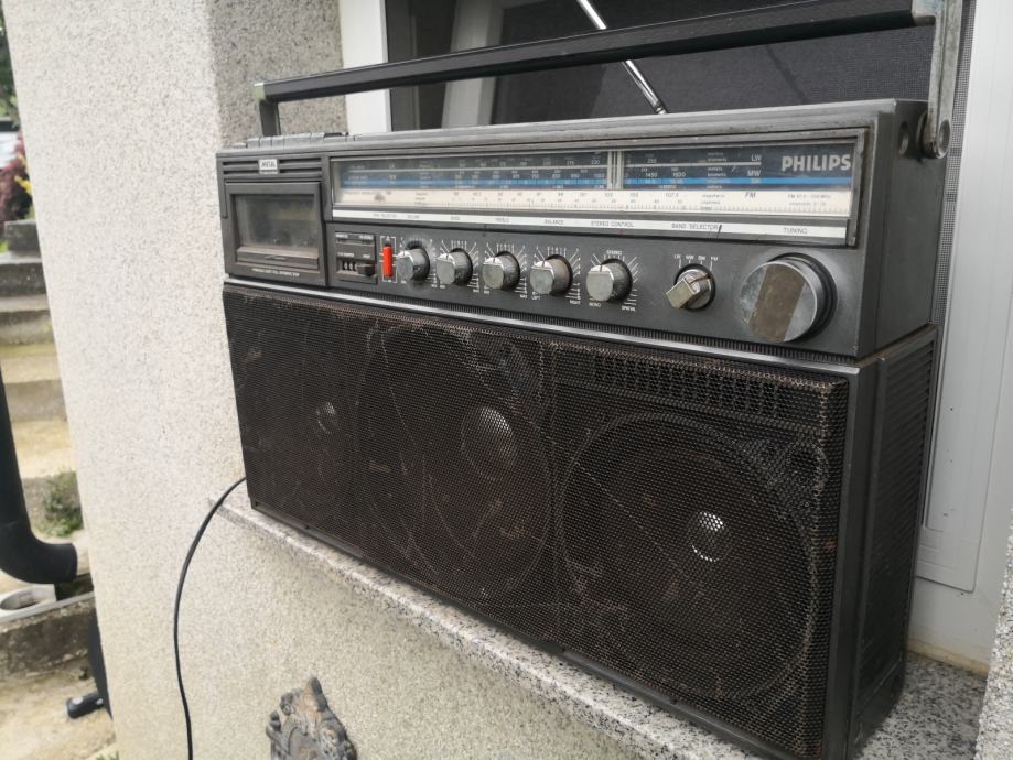 PHILIPS D8444 BOOMBOX PRENOSNI RADIO,