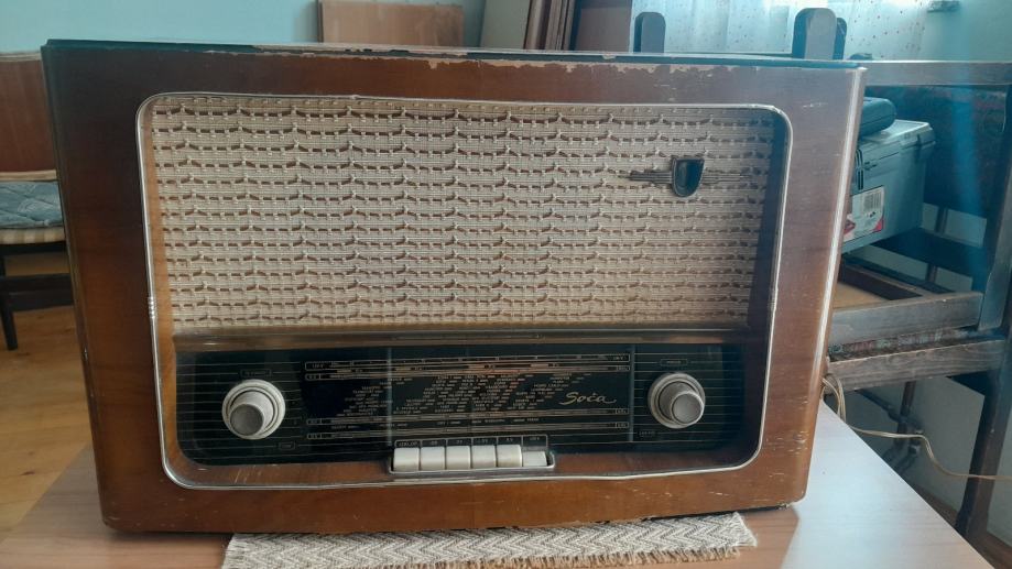 RADIJSKI SPREJEMNIK IZ LEDA 1958