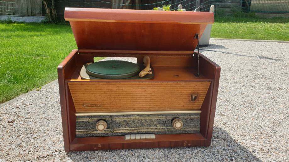 Retro Vintage Radio Gramofon Zavodi Niš RR 700