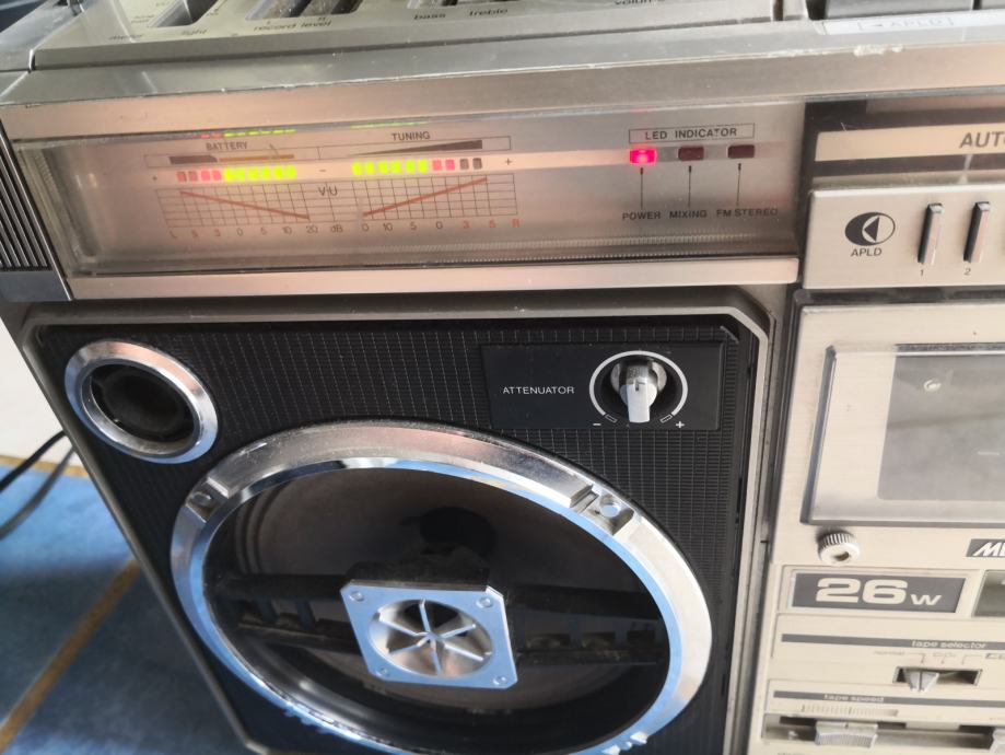 Vintage radio SHARP GF - 9696H, retro boombox radio