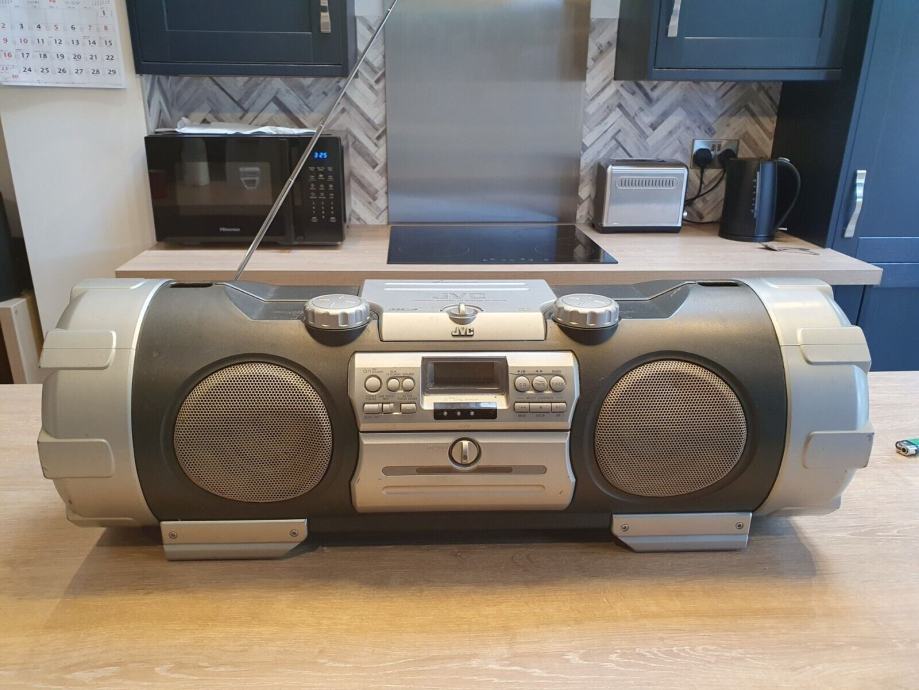 PRODAM RADIO JVC RV-NB 10 B