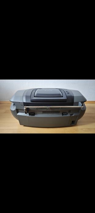 PHILIPS AZ787/12 radio s CD predvajalnikom