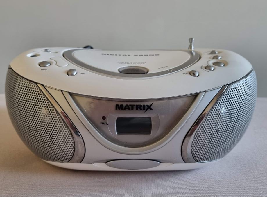 Prenosni radio Matrix M 6200 RK s CD predvajalnikom