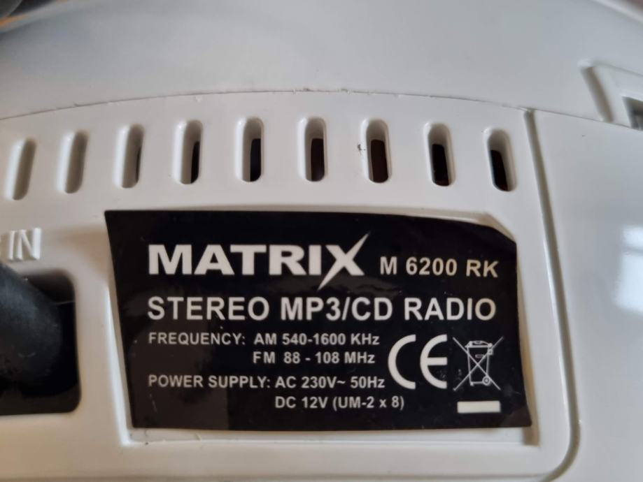 Prenosni radio Matrix M 6200 RK s CD predvajalnikom