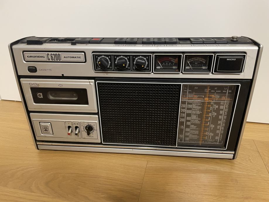 Radio kasetofon - kasetar - tranzistor