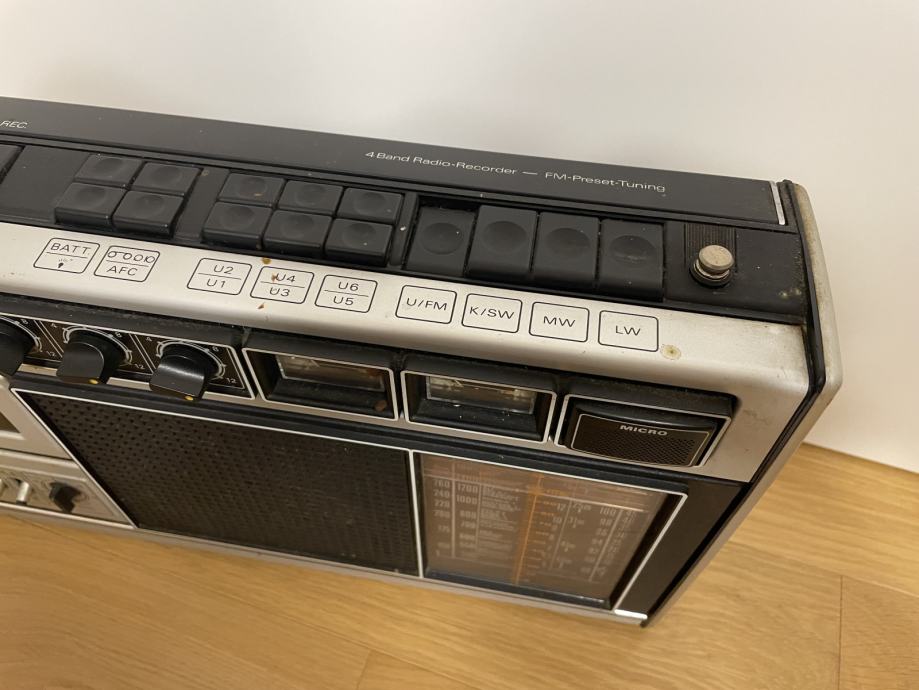 Radio kasetofon - kasetar - tranzistor
