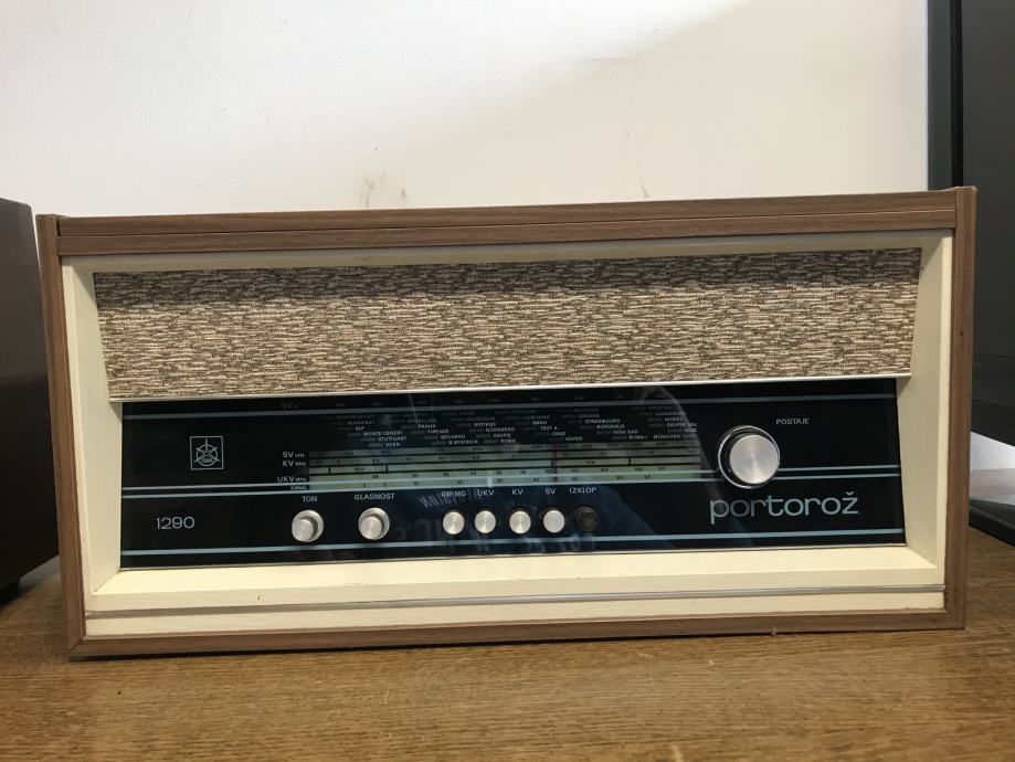 Vintage radio Iskra Portorož