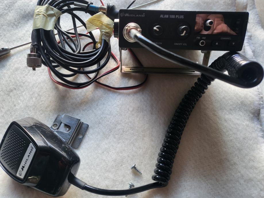 CB postaja ALAN 100 plus + antena + kabel - simbolična cena
