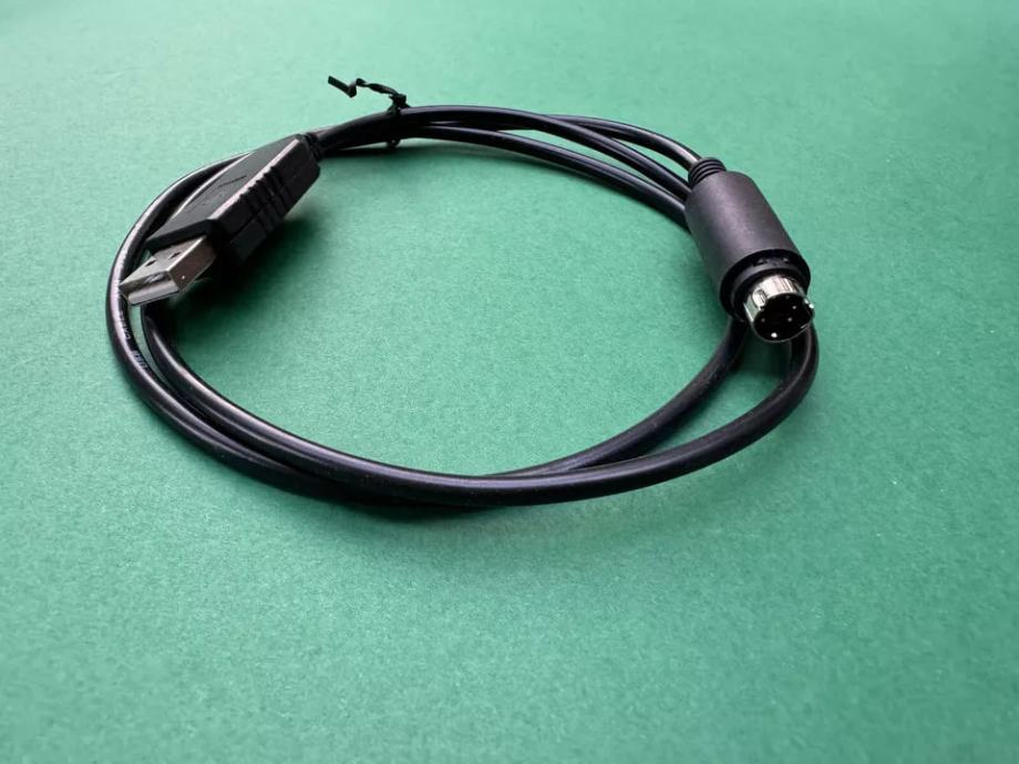 ICOM IC 7000 KW/VHF/UHF All Mode Transceiverc