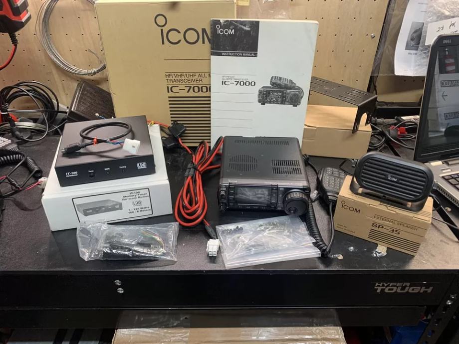 icom ic-7000 lep in veliko dodatne opreme