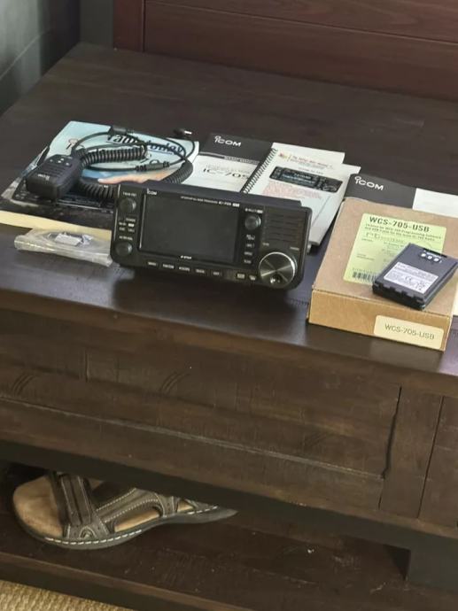 Icom IC-705 HF/VHF/UHF All Mode Portable QRP 5W/10W Transceiver