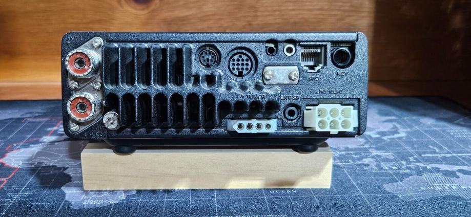 ICOM IC-706MKiiG Amateur Radio HF/VHF/UHF 100W + LDG Z100